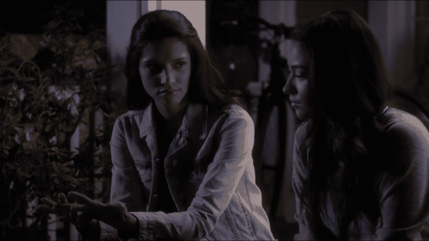 Emily y Talia: Pretty Little Liars 5x19 • Lesbicanarias